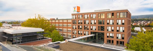 KWS SAAT - Jetzt die Ernte einfahren? | stock3