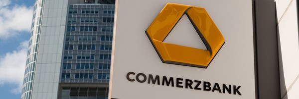 COMMERZBANK - Hier läuft alles nach Plan | stock3